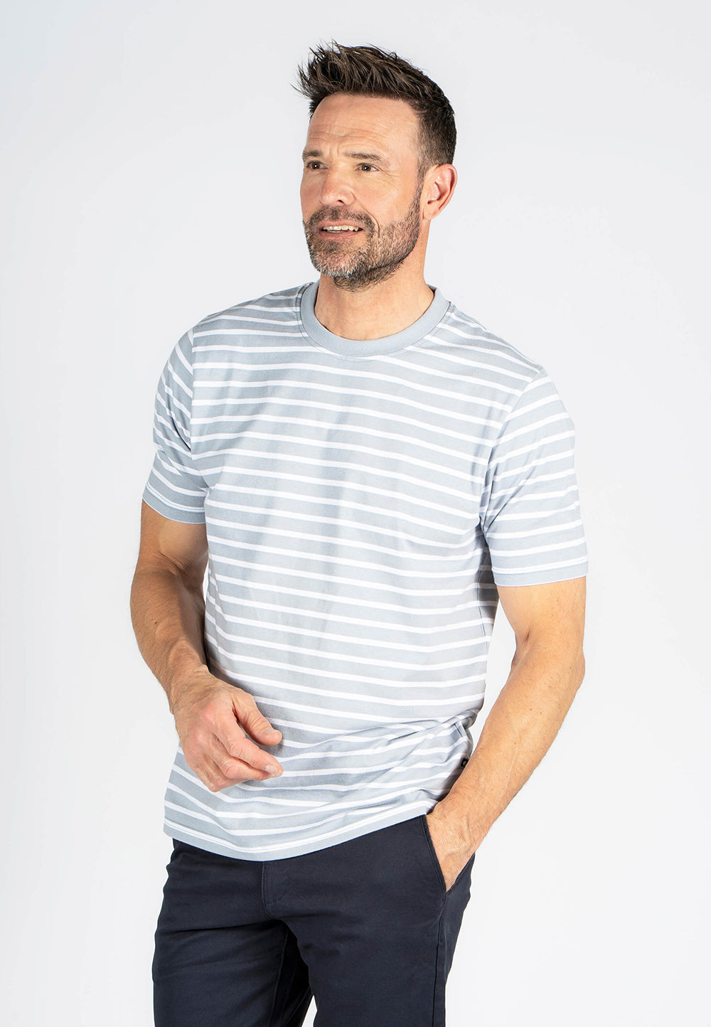 Runner stribet t-shirt I blå/hvid – Preend.dk